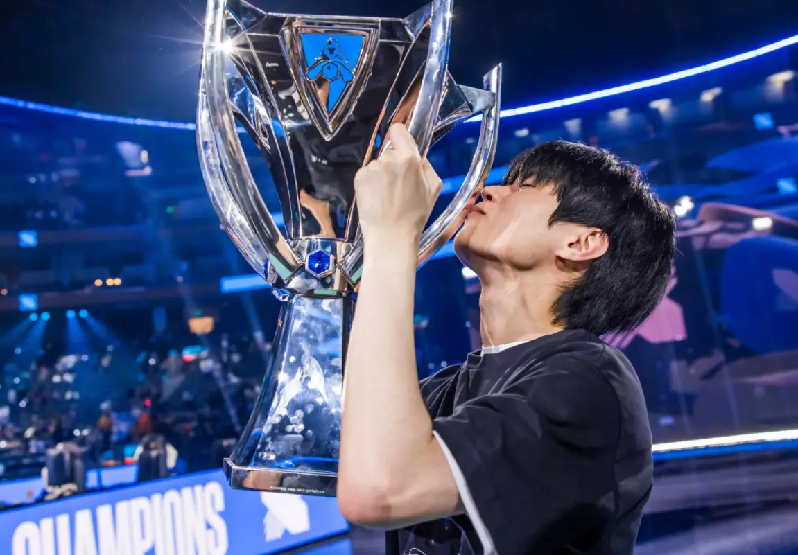 Deft夺冠后引领潮流？各路老将均想复出，Uzi却有难言之隐！