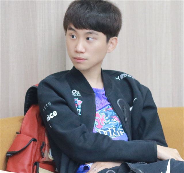 电竞“原”年？rookie晒截图，iwandy说辅助玩这个能夺冠