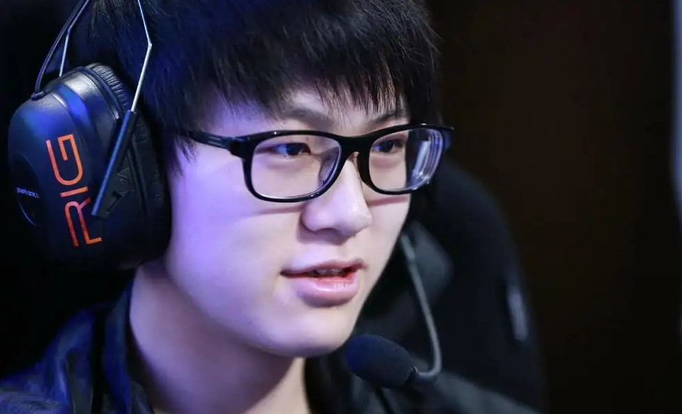 LPL选手身价盘点：Kanavi S＋顶级身价，Doinb，Rookie仅评B级