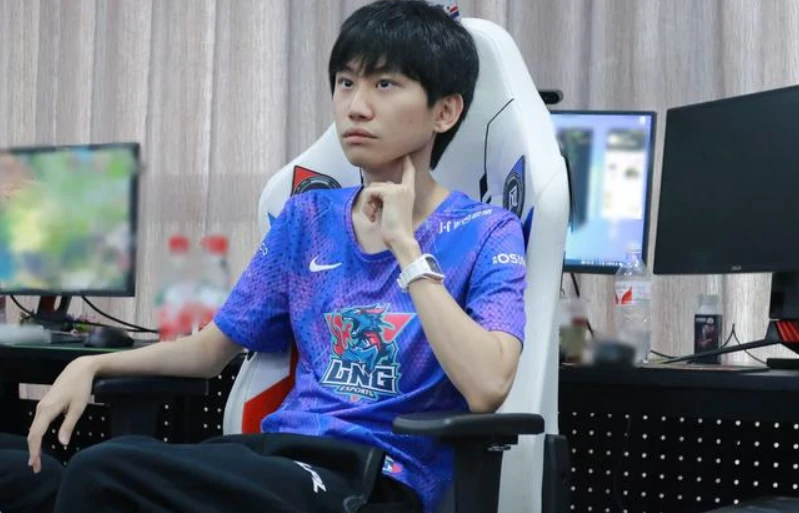 LOL：Doinb辟谣EDG双C续约，有LCK队伍想买，小明不是没人要