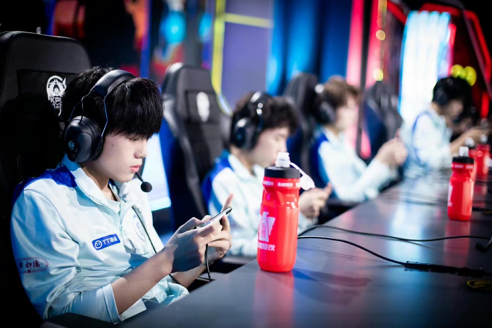 世冠赛程公布：KPL赛区1125开赛，GK、WB龙虎斗，TTG保送正赛