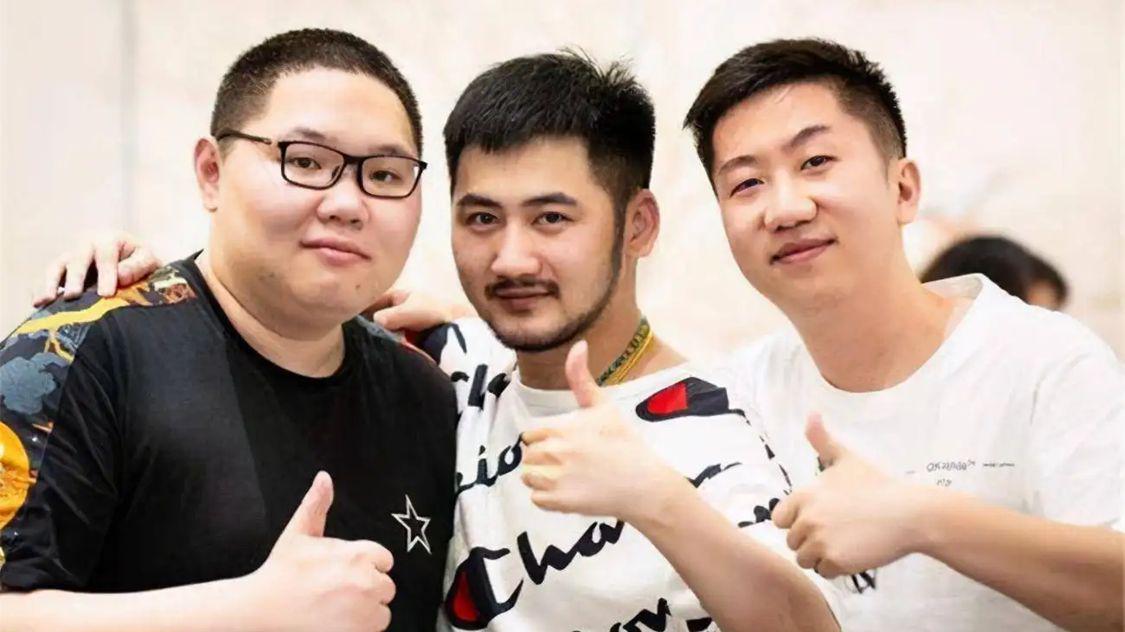 茄子当年玩CSGO到底有多强？别看他现在胡子拉碴，当年可是大神