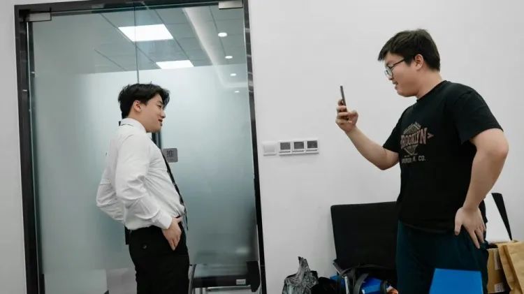 MLXG败诉：RNG法务yyds；韩网小道：Daney加入GEN Viper接触DK；涵艺爆料FPX冰岛秘闻