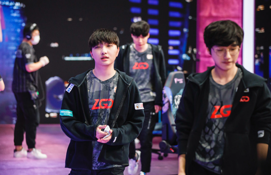 RNG打破历史，成为LPL历史上第一个四号种子晋级八强的队伍