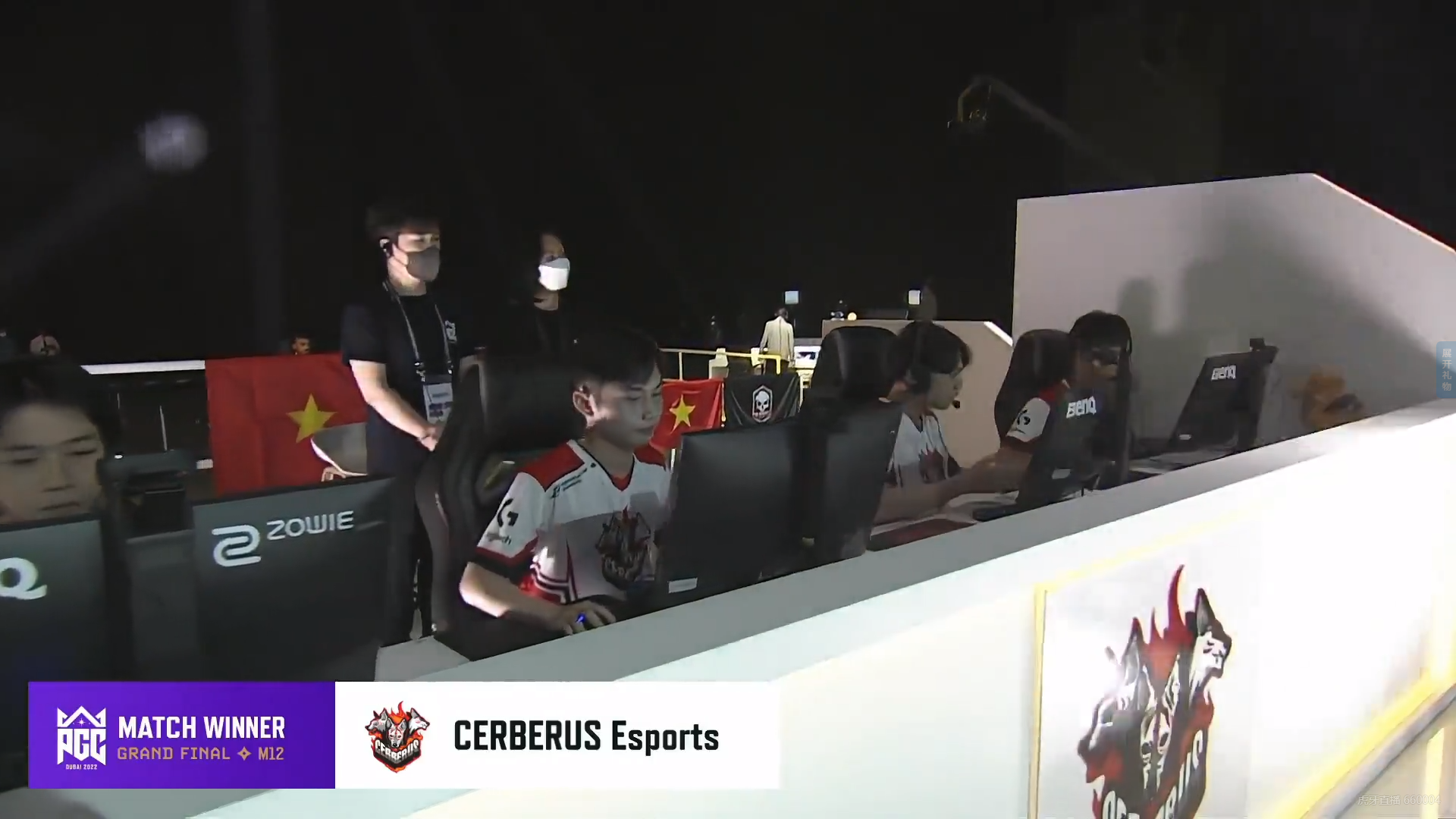 PGC冠军之争上演，17小五栓狙一发入魂拖死TM，EU突然全程隐身