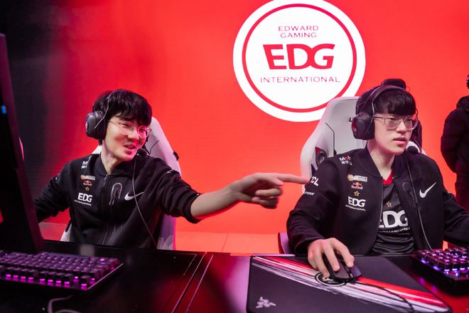 LOL：EDG战队原地复活，韩媒爆料韩援双C留队，Viper被尺帝搞了
