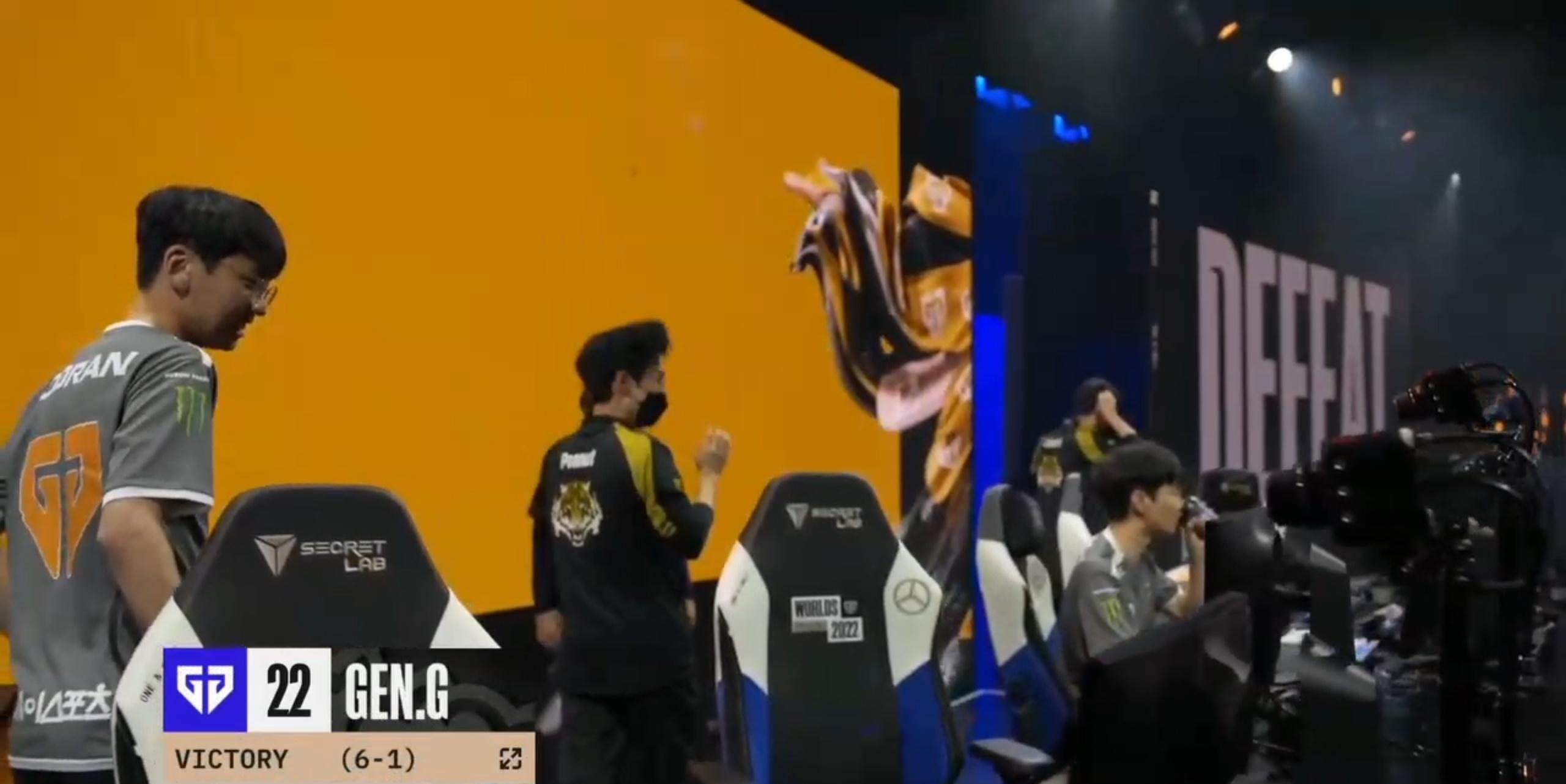 都觉醒了？S12小组赛第二轮双杀RNG，GEN确定小组第一晋级八强