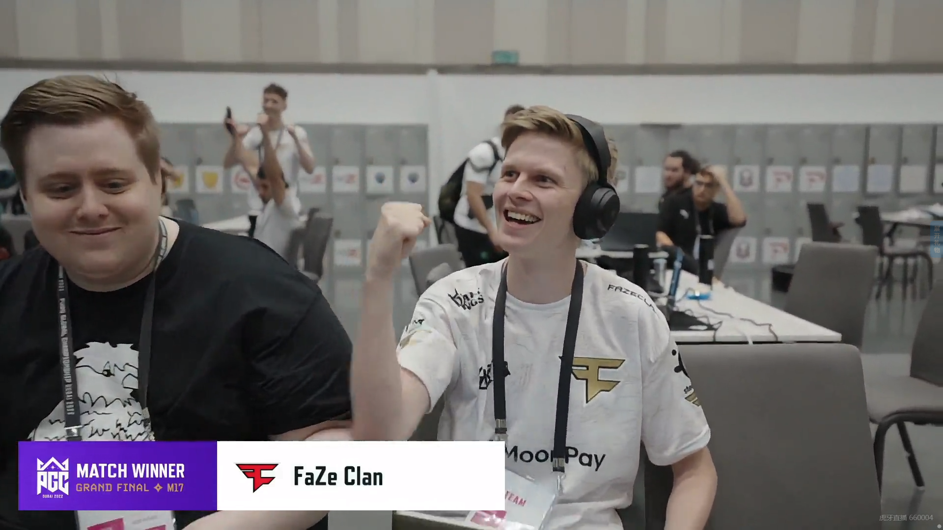 NAVI决赛圈掀翻TM和EU，17保留夺冠希望，Faze上演独狼吃鸡