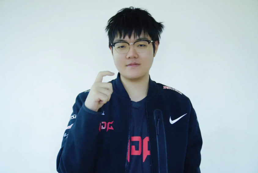 LBL约战JDG，Doinb排面拉满！ZIKA上路对话369，焕峰登场