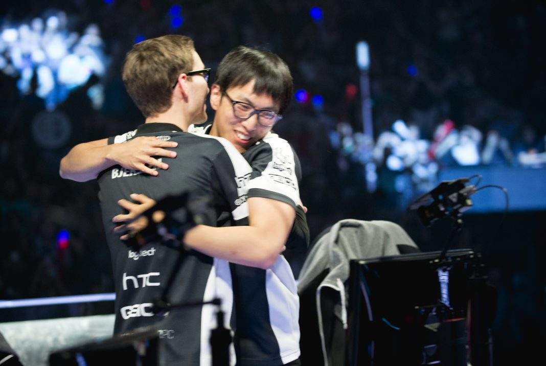 TSM双C秽土重生！北美幻神Doublelift＋Bjergsen，能够重铸LCS荣光