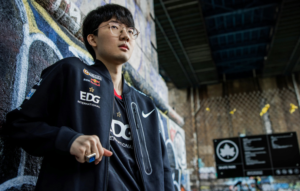 小学弟Viper或离开EDG，Doinb放出消息，DK全力抢人