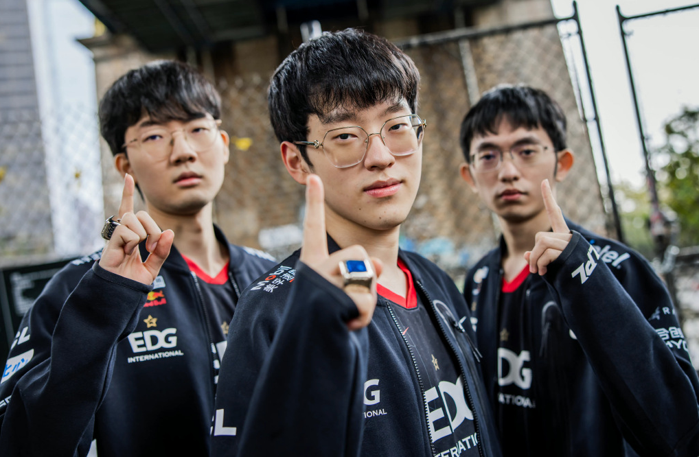 小学弟Viper或离开EDG，Doinb放出消息，DK全力抢人