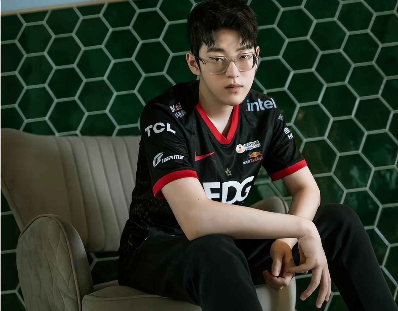EDG粉丝梦碎当场！Viper官宣回归HLE，Scout或将紧随其后