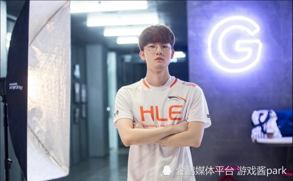 EDG官宣Viper离队，HLE“杀人诛心”，直播签字宣布Viper回归！