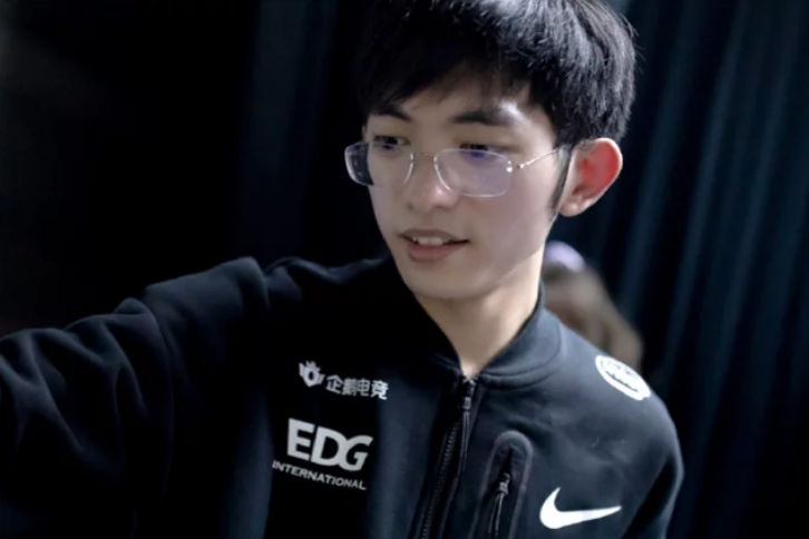 LOL：HLE官宣Viper加入，EDG重组势在必行，小学弟没去HLE