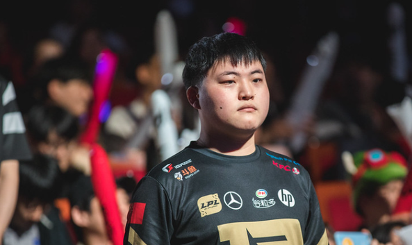 S12全网呼吁Uzi复出，可以解决LPL的下路问题吗？