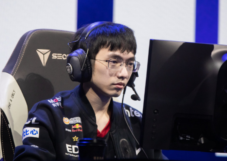 “WEI留队，RNG有望剑指S13”！小虎接班人首曝，BIN离开BLG