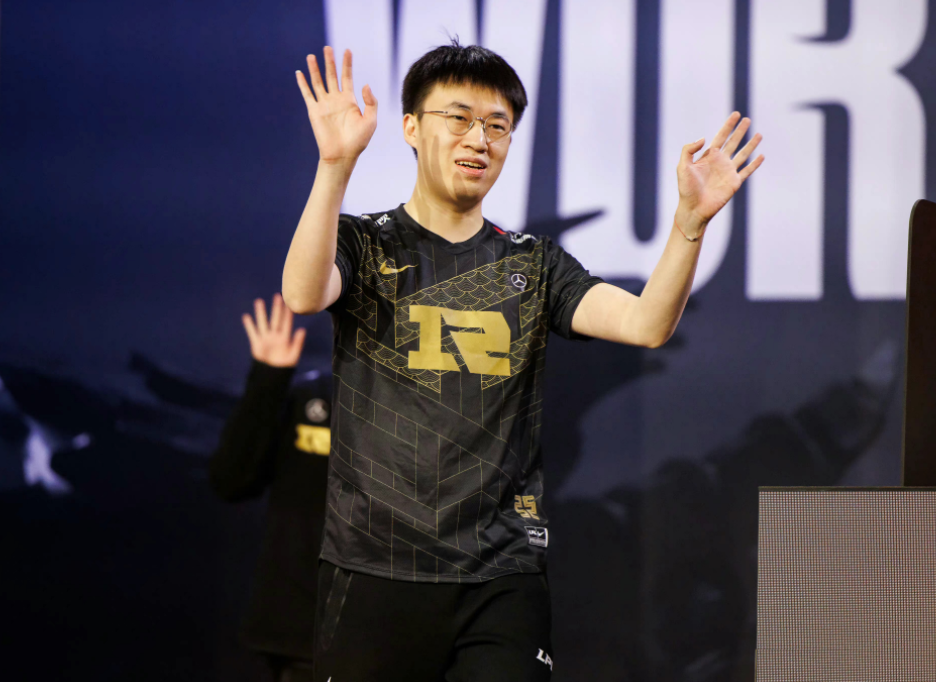 “WEI留队，RNG有望剑指S13”！小虎接班人首曝，BIN离开BLG