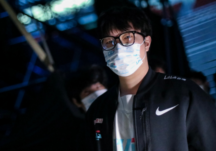 “WEI留队，RNG有望剑指S13”！小虎接班人首曝，BIN离开BLG