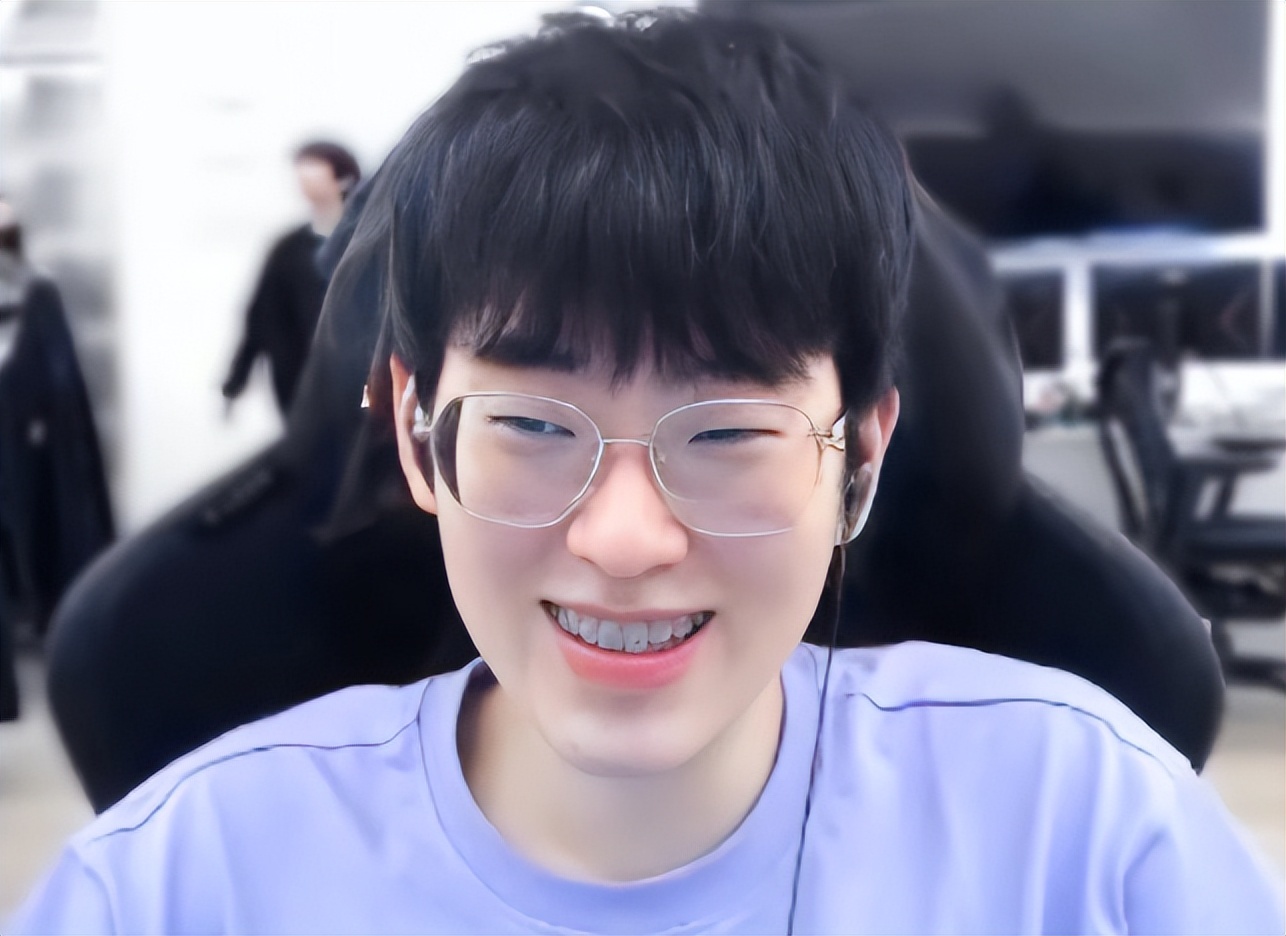 HLE官宣新赛季大名单，Scout或将回归T1，EDG的做法让人寒心