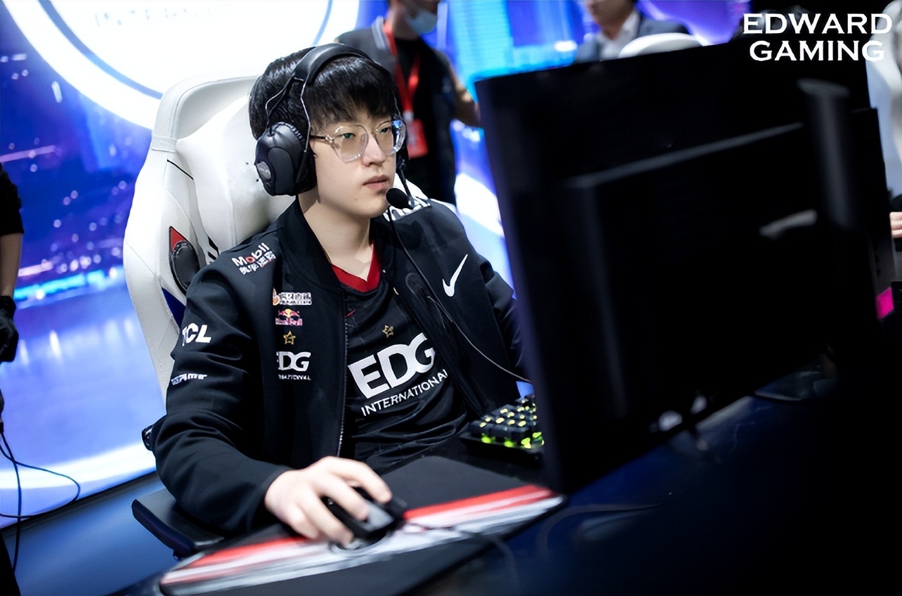 HLE官宣新赛季大名单，Scout或将回归T1，EDG的做法让人寒心