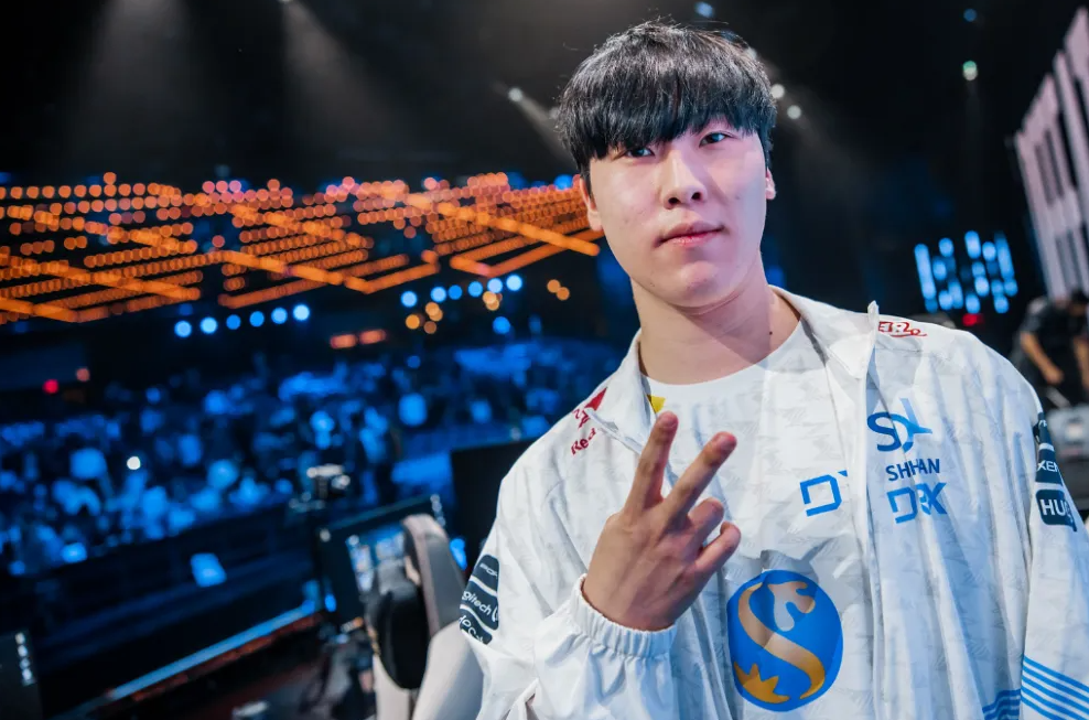 Doinb爆料又被怼，Deft：安静待着！