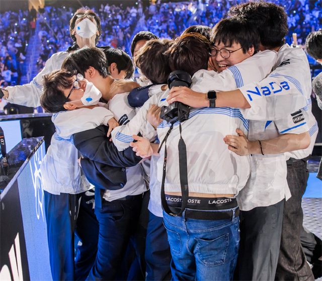 pyosik已解除与经纪公司合同！DRX事件迎来结局，doinb说准了