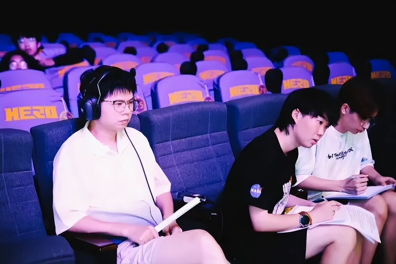 29日世冠首发公布，两个队伍换人求突破，AG能否继续连胜成焦点