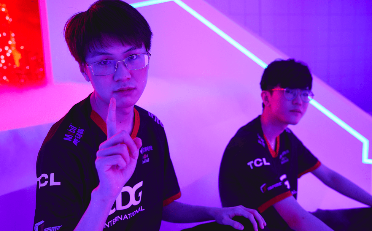 Gala携手Ale新赛季加入EDG？三方爆料各执一词，孰真孰假