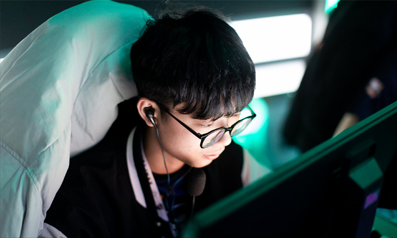 RUNNING比阿伟玩更得花，打算试训两套阵容，CTG一代不如一代？