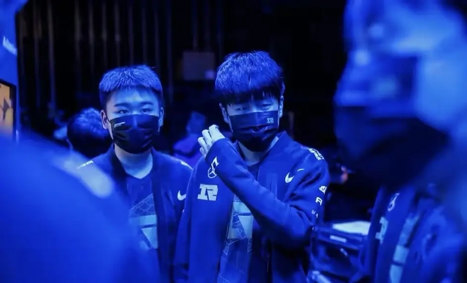 RNG前教练爆料：S7洲际赛跟大家想象出入很大