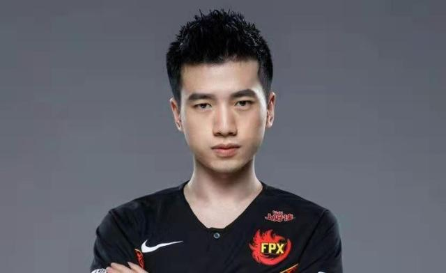 LOL：Doinb和新一曝Uzi复出条件，看RNG心情，WBG阵容确定