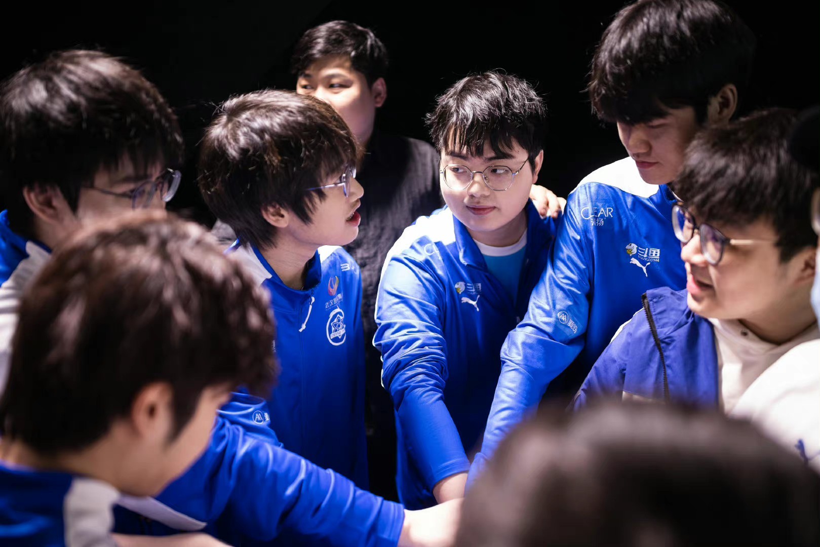 世冠KPL战队实力评级，XYG至多8强，AG、WB有望争4，狼星T0