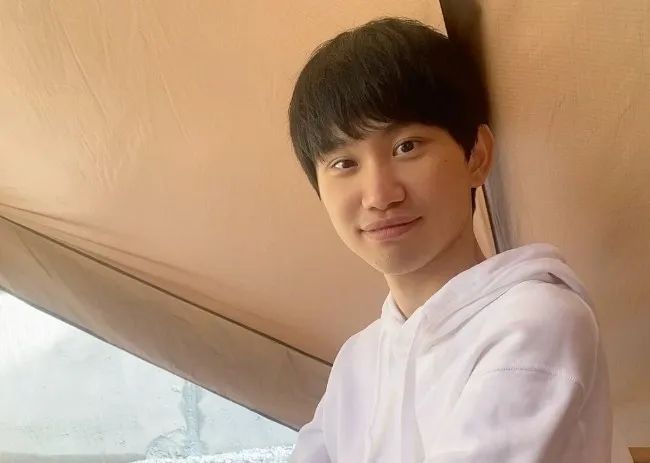 韩媒爆料：Deft为LCK最高年薪，Doinb：Ale明年肯定会起飞，云顶S8怪兽来袭，希然晒照