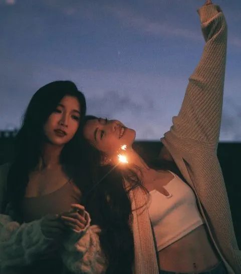 韩媒爆料：Deft为LCK最高年薪，Doinb：Ale明年肯定会起飞，云顶S8怪兽来袭，希然晒照