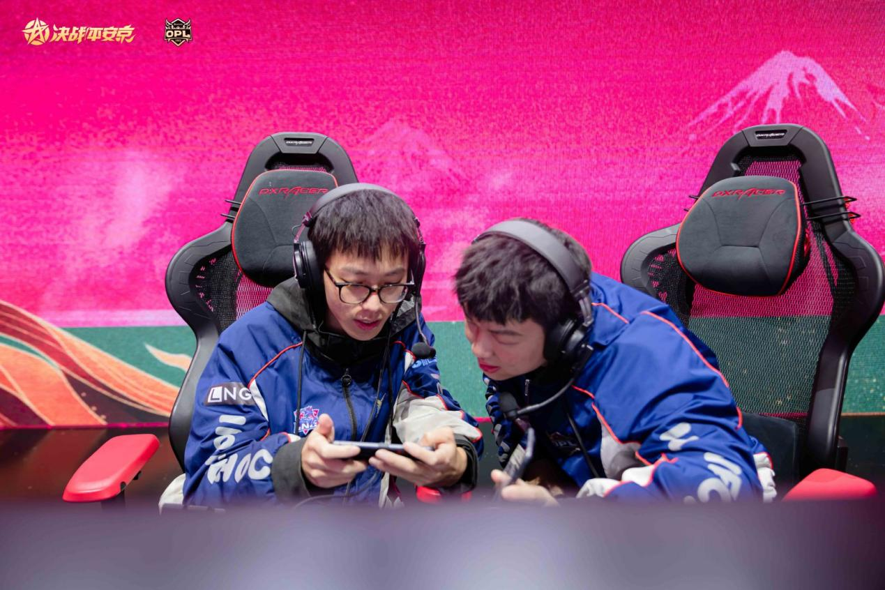 四强守门员vs第一豪门，“双黑”大战整活多？OPL季后赛看点十足