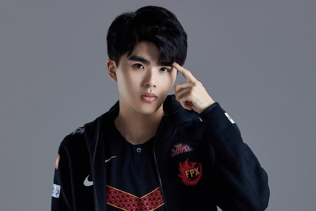 冠军AD的作用，在逐渐下降