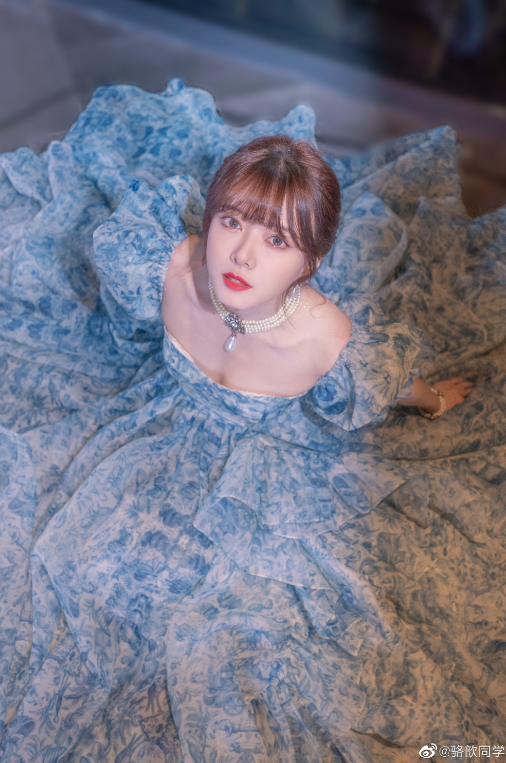 【见闻2004】Lwx状态冲上热搜，LvMao微博求职找队伍