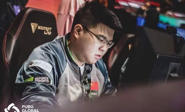GodV沉迷原神迷失自我，给自己定下目标：每天要玩15把LOL