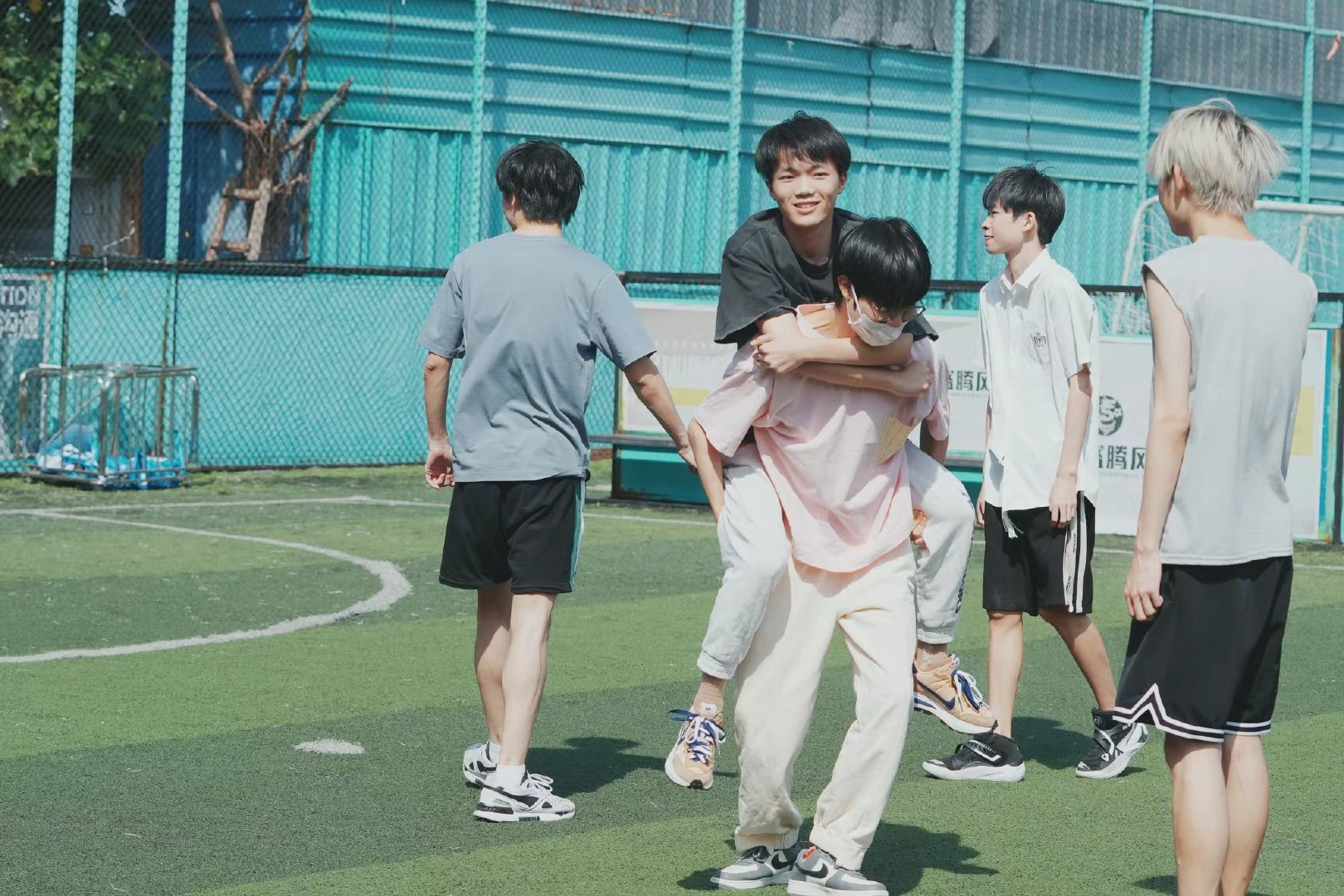 爱思被曝到TTG试训，AG、TTG都迎来大换血，网友：换个太子保？