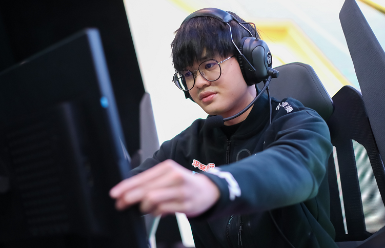 Xun才是BLG真正大腿？斩获德杯FMVP，赢下来的局真的像个代练！