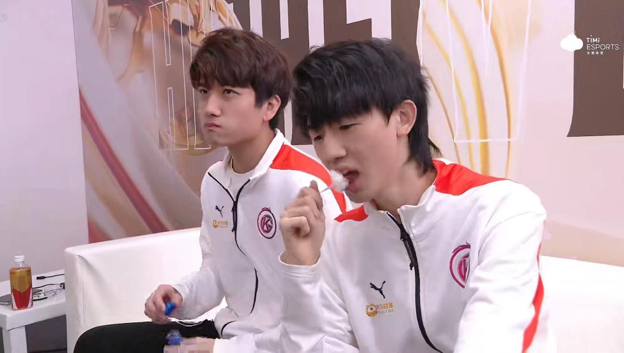 世冠：eStar4-2险胜GK，夺得总冠军，一年6进总决赛，5次得冠军！