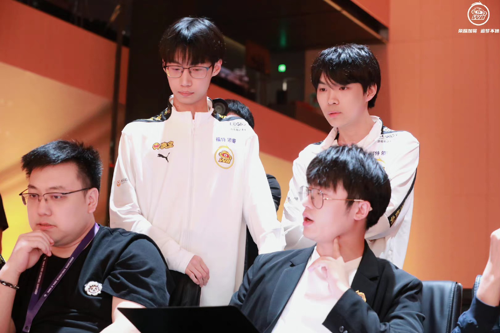 DYG围绕小义重建，WB保留完整首发，AG引进奶茶教练引发争议