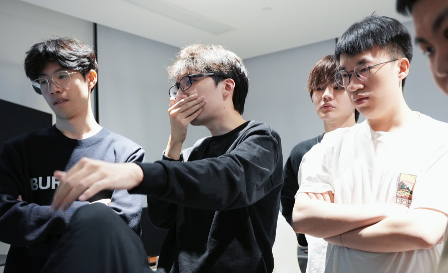 WBG提前官宣G了？各路之间没有配合，网友吐槽选手副作用！