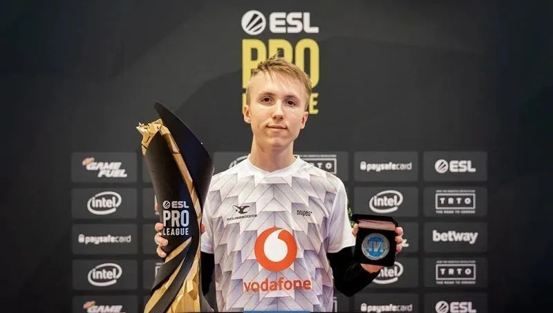 HLTV 2022年度最佳选手第8名：ropz