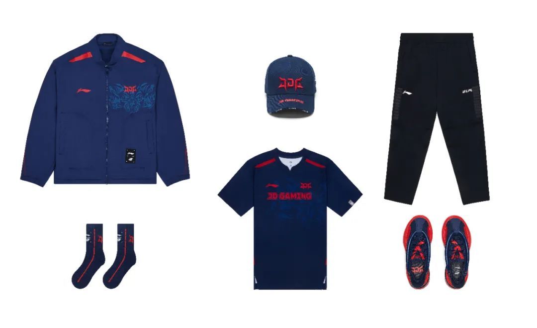 昨晚，JackeyLove 等选手穿上李宁“比赛服”，开启 LPL 十周年首战