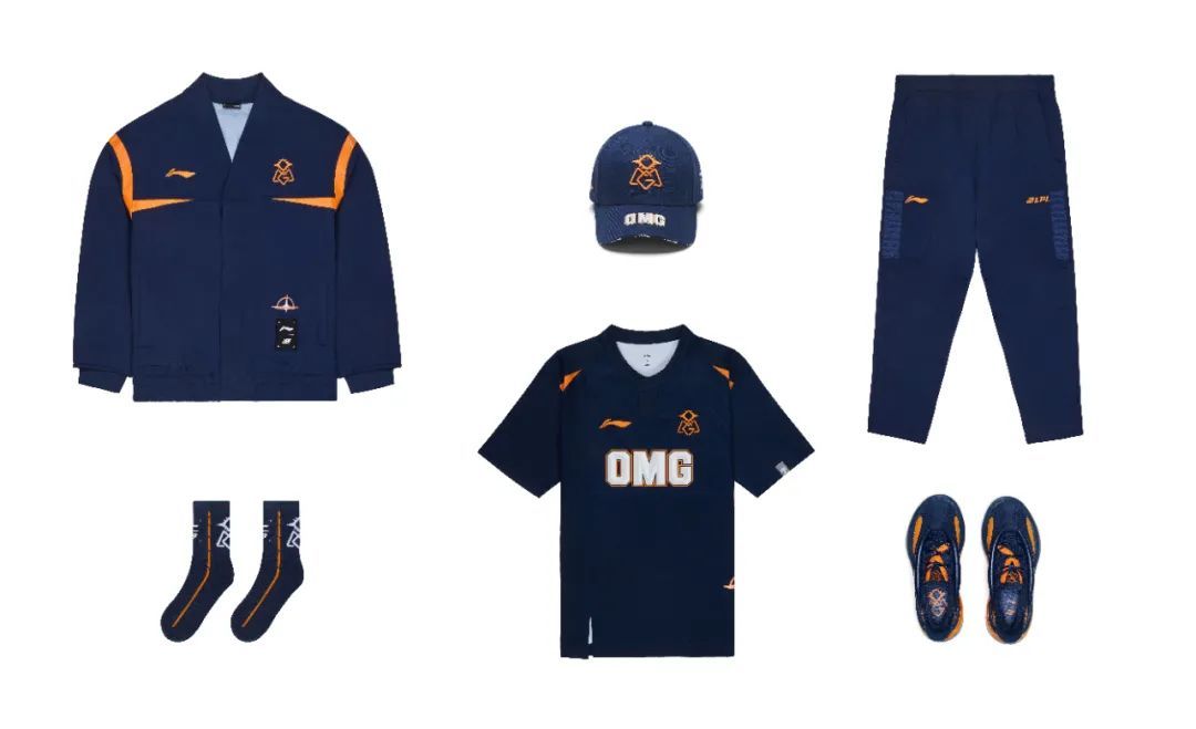 昨晚，JackeyLove 等选手穿上李宁“比赛服”，开启 LPL 十周年首战