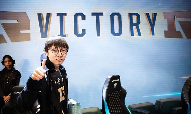 Mlxg曝光职业生涯薪资，最高每月十万只拿了一年，其他都是两万