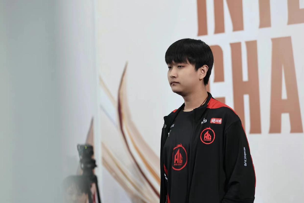 Cat深夜催泪道别AG：再选一次，还想遇见你们，队友回应太暖心！