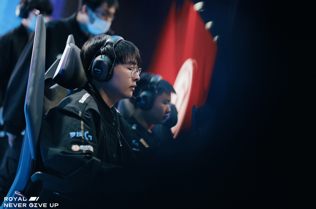 iG抽到新TheShy？电竞春晚RNG遭完虐